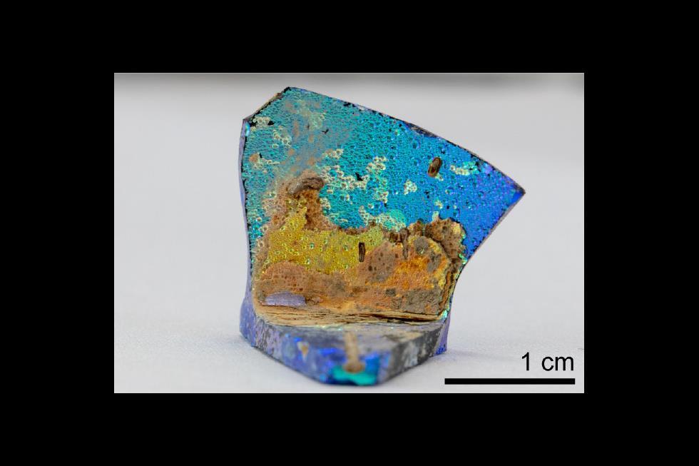 Ancient Roman glass fragment changed from green to gold over time ...